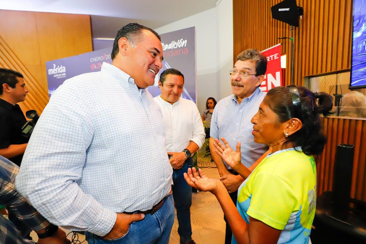 Renán Barrera anuncia el Marat´hon Internacional Mérida Banorte 2024 ...