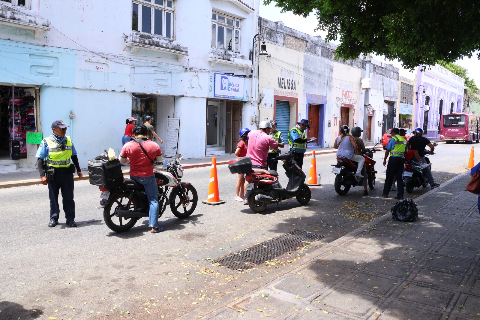 La Policía de Mérida arranca campaña de prevención para motociclistas. - SR NOTICIA